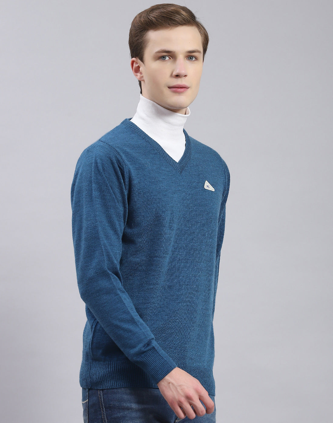 Buy Men Blue Solid V Neck Full Sleeve Pullover Online in India - Monte ...