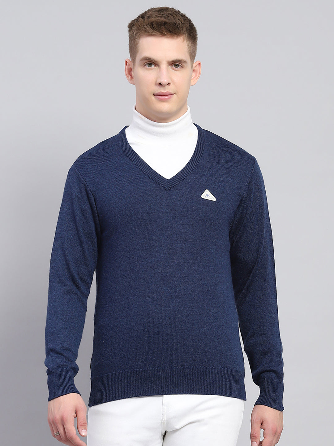 Buy Men Navy Blue Solid V Neck Full Sleeve Pullover Online in India ...