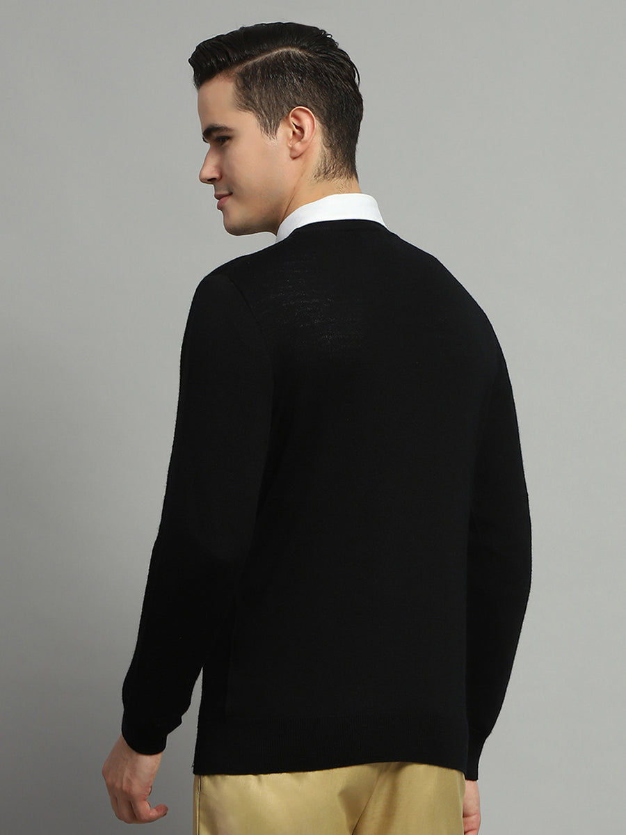 Buy Men Black Solid Round Neck Full Sleeve Pullover Online in India - Luxuria