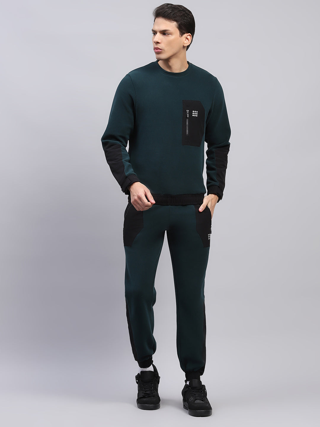 Buy Men Green Solid Round Neck Full Sleeve Winter Tracksuit Online in ...