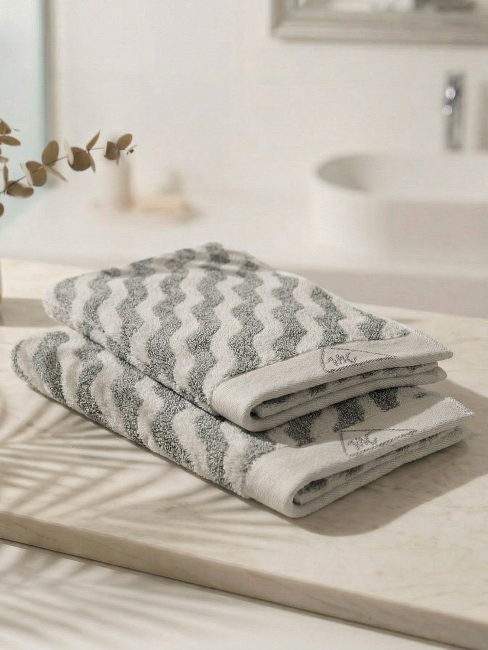 Buy Premium Green & White Pure Cotton Self Design 500 GSM Hand Towel 2 ...