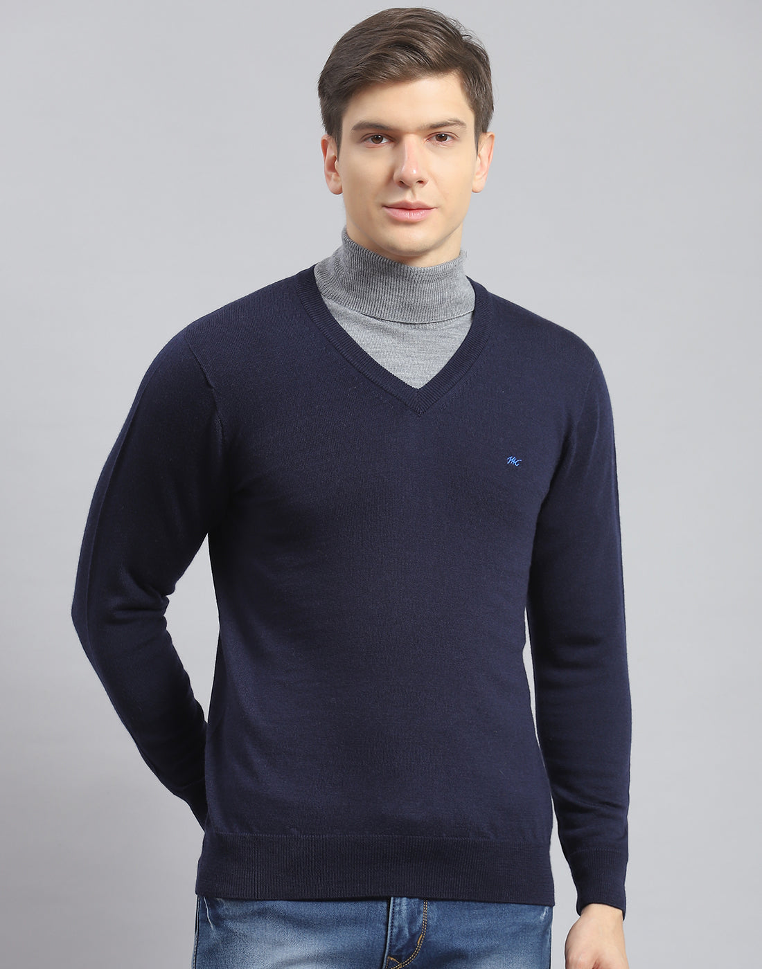 Buy Men Navy Blue Solid V Neck Full Sleeve Pullover Online in India ...