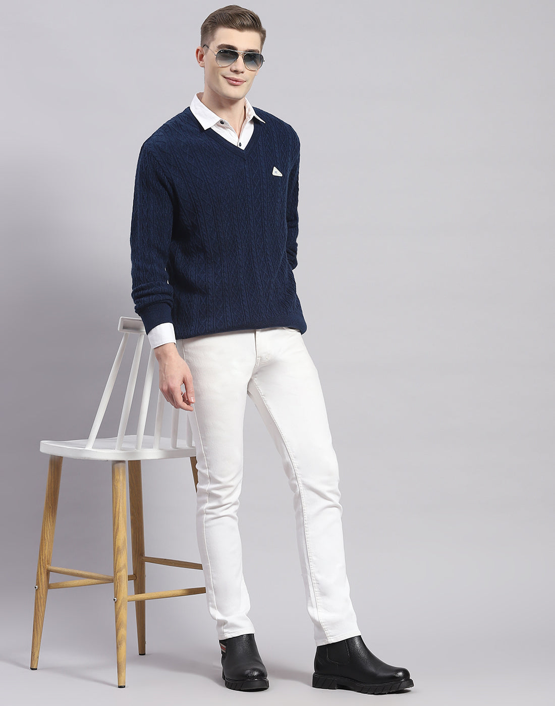 Buy Men Navy Blue Solid V Neck Full Sleeve Pullover Online in India ...