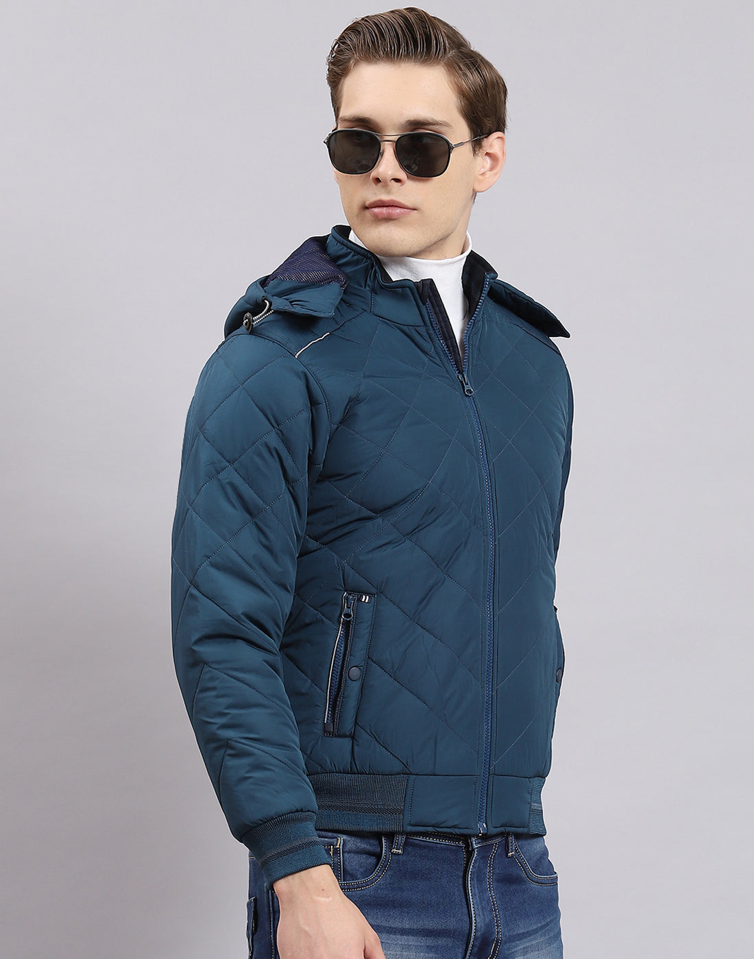Buy Men Teal Blue Solid Hooded Full Sleeve Jacket Online in India ...